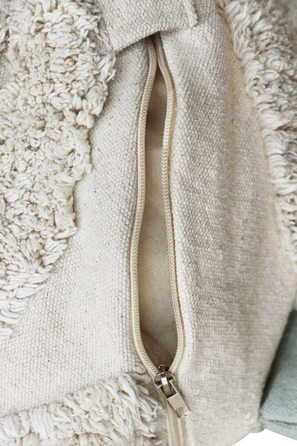 Mr. Snail - Lorena Canals – tinyhuman.mx